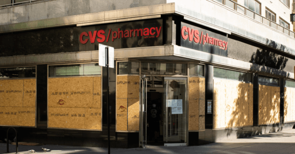 What You Need to Know to Select Your Outdoor Signs for Your Storefront?